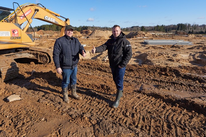 Ieguldot teju 3 miljonus eiro, Vecpiebalgas pagastā top moderna govju ferma - Multinews.lv